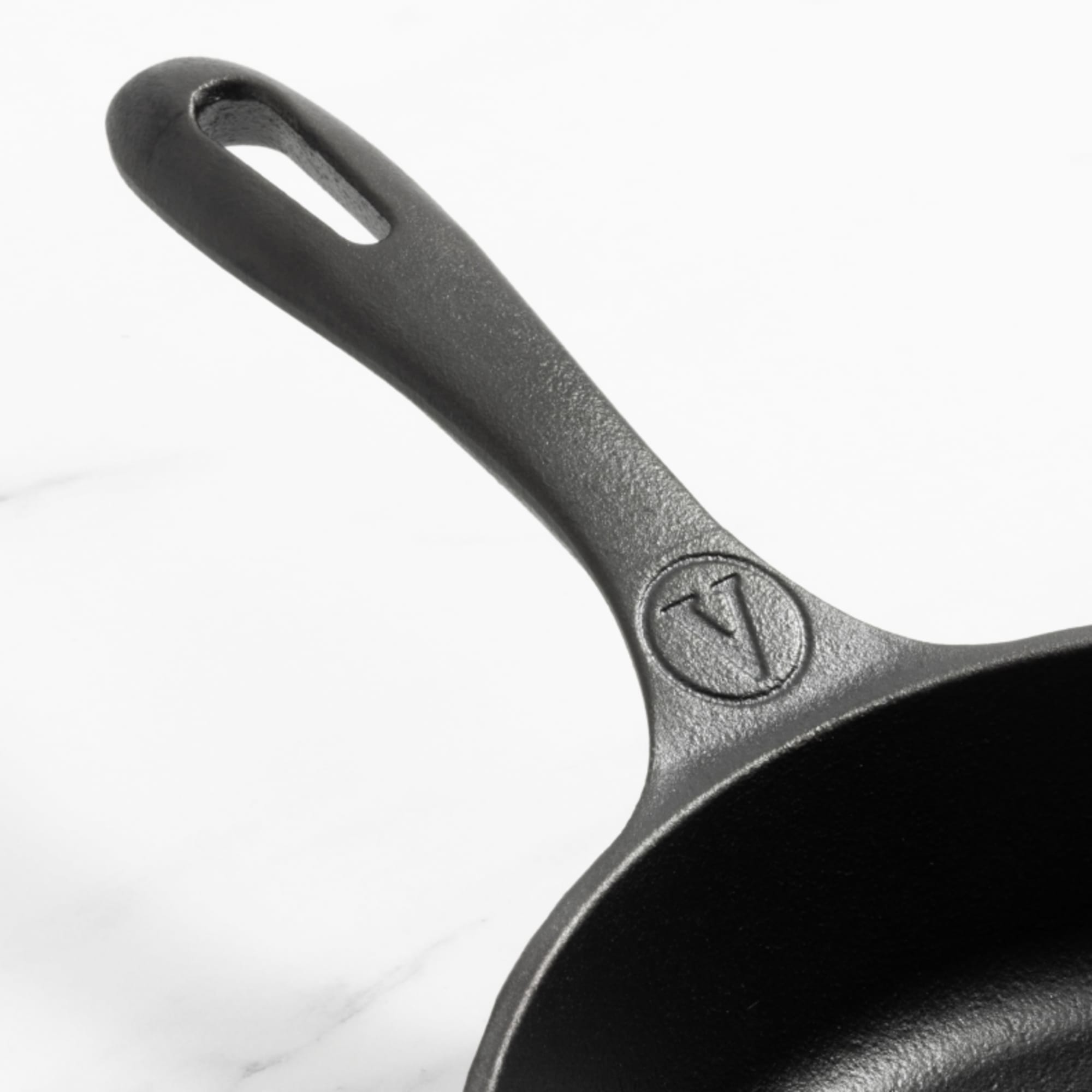 Cast iron cookware | Kitchen Warehouse